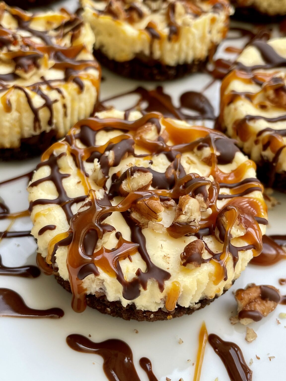 Mini Turtle Cheesecakes Figgin Delicious Dessert